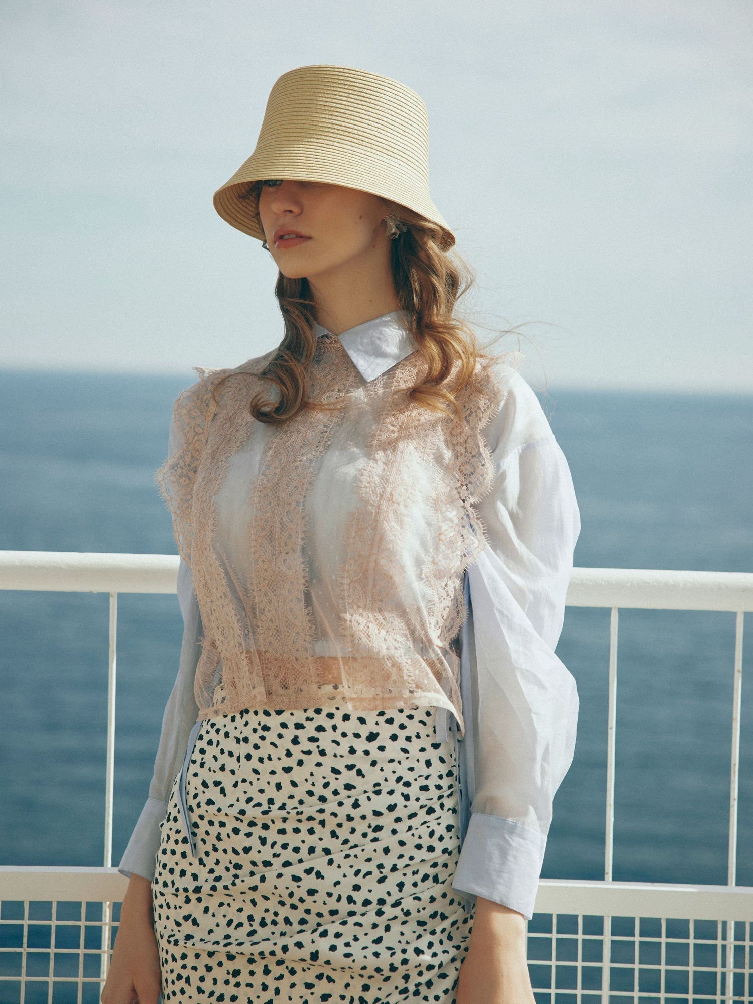 ABOUT US – Vera Lumina